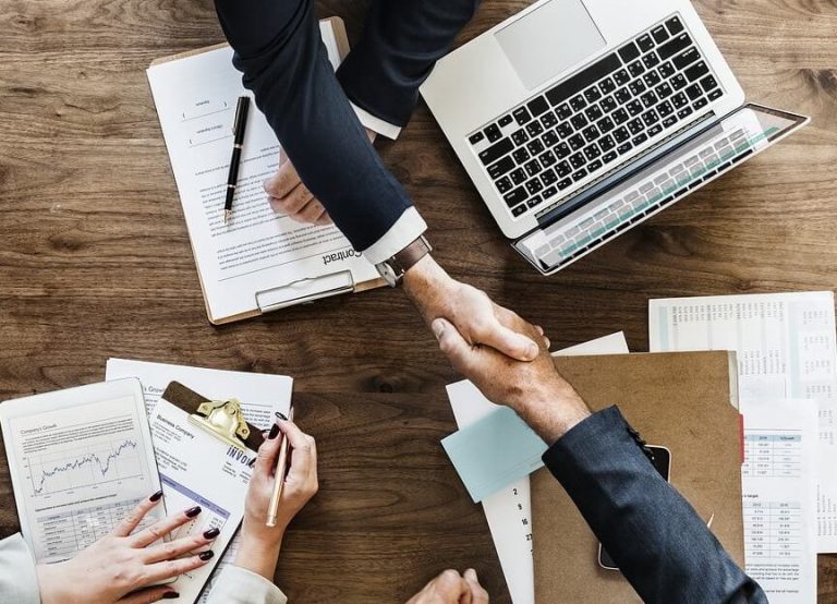 Différence entre Politique Commerciale et Stratégie Commerciale ...